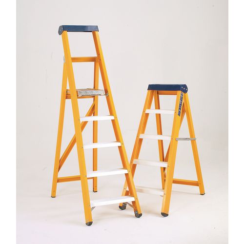 Heavy Duty Kite Marked Glass Fibre Swingback Step With 6 Glass Fibre ...