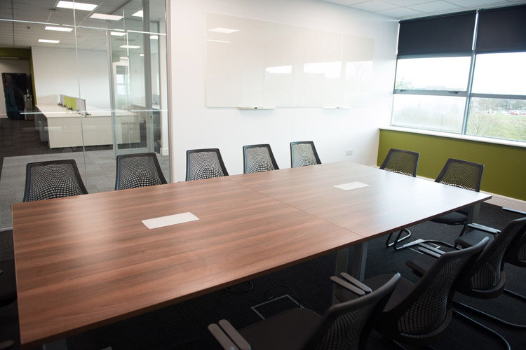 Amazon Project Phase 1 Boardroom & Meeting Room Fitout By Huntoffice ...