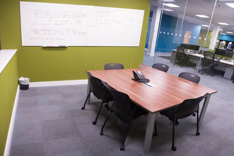 Amazon Project Phase 2 Boardroom & Meeting Room Fitout By Huntoffice ...