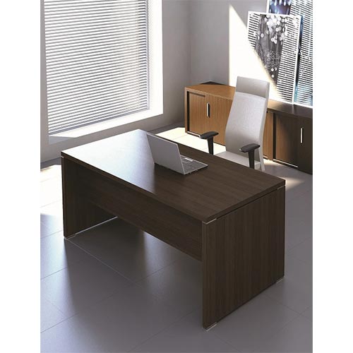 Quando Executive Desk 1600 x 900mm - Chestnut - Hunt Office UK
