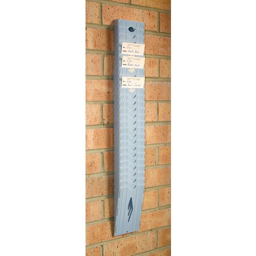 Card Rack 25 Slot Wall Mount - Hunt Office UK