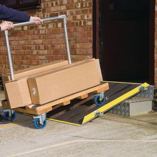 Utility Ramp (Wide) 900 - Hunt Office UK