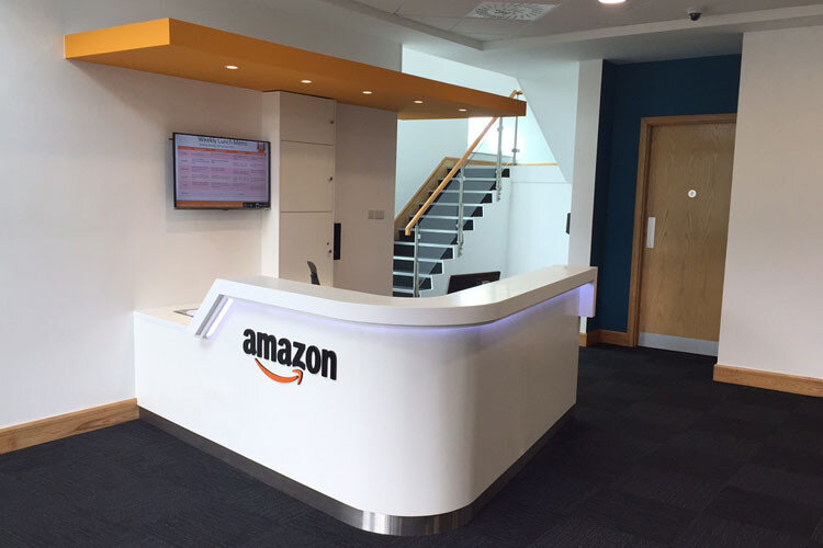 Custom Made Reception Desks - Hunt Office UK